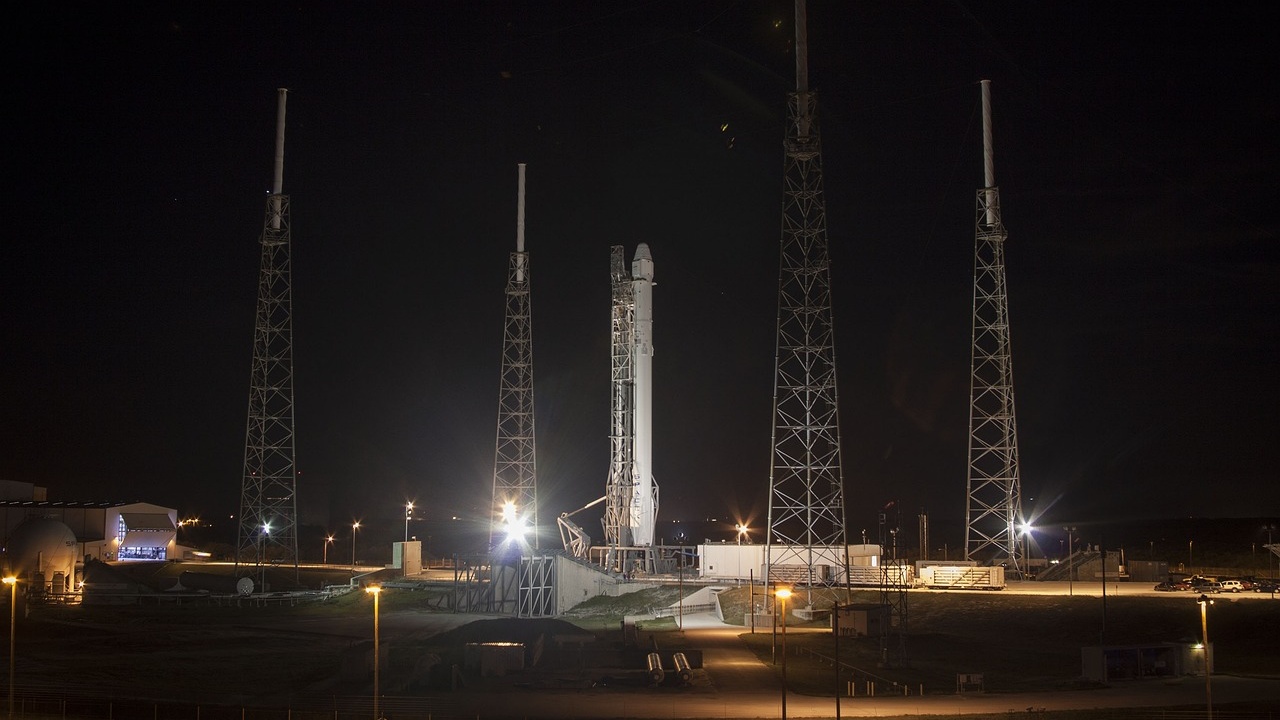 How SpaceX Builds a Rocket Every Week: Behind the Scenes of Rapid ...