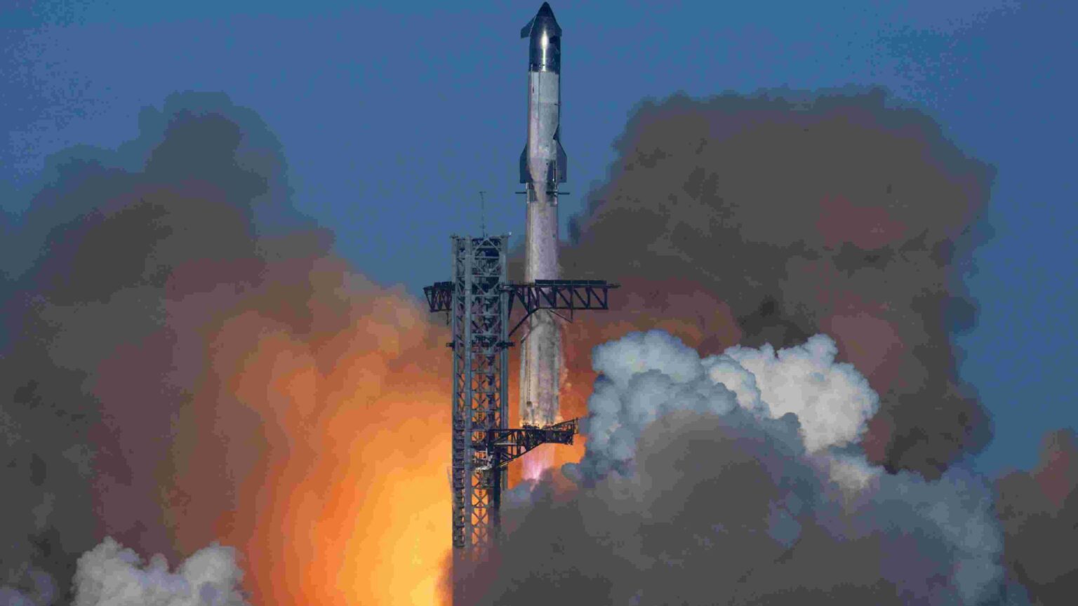 SpaceX Ready to Rollout Starship Flight 12 Rocket for Testing after ...
